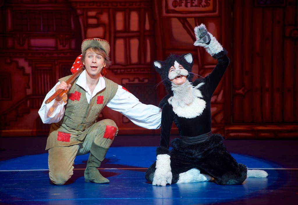 Dick Whittington (Ben Faulks) Tommy The Cat (Hayley Jane Goold) - The ...